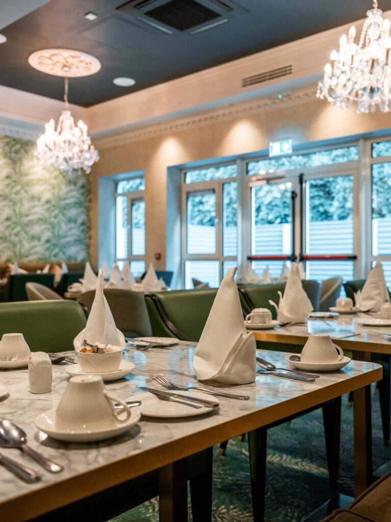 Chapter 64 Restaurant | Places To Eat Killarney | Dromhall Hotel